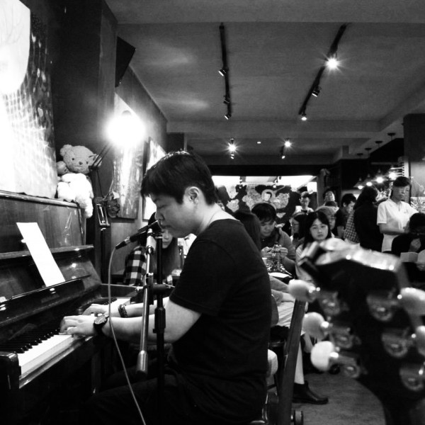Vicky Ho | StreetVoice 街聲 - 最潮音樂社群